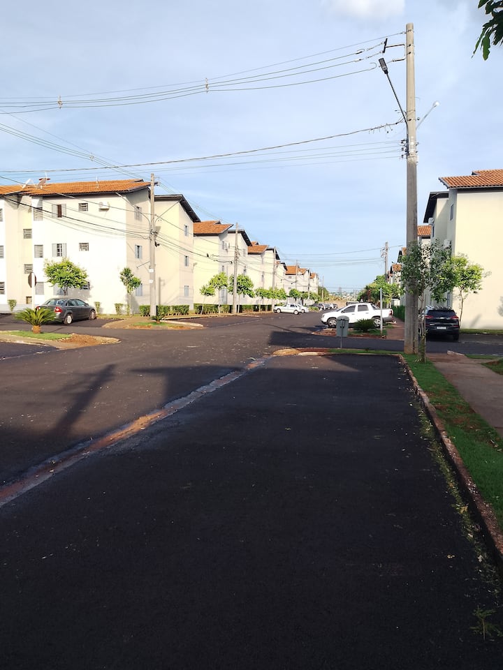 Apto Completo Próx á Ucdb/uems E Bases Militares. - Campo Grande