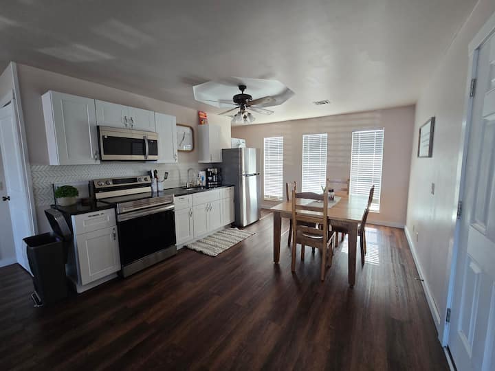 Windswept Getaway - American Horse Lake, OK