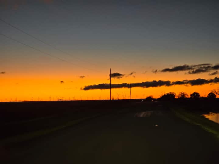 Windswept Getaway - Weatherford, OK