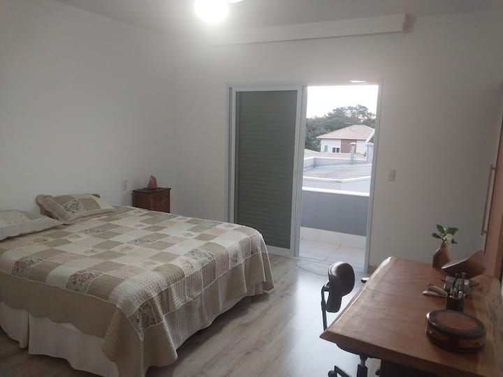 Casa Em Condom. Alto Padrão. - Holambra