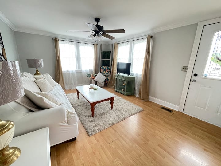 Lebanon Cottage - Lebanon, TN