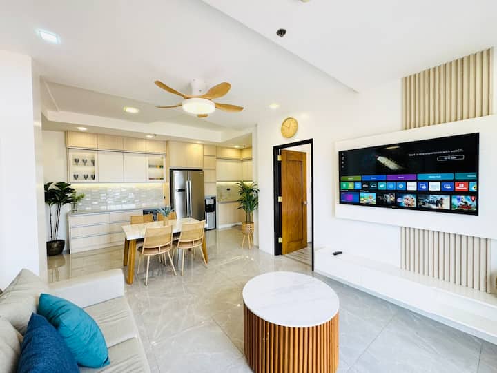 Unit 403: Stylist Bohemian Luxe Living 2- Br - Angeles