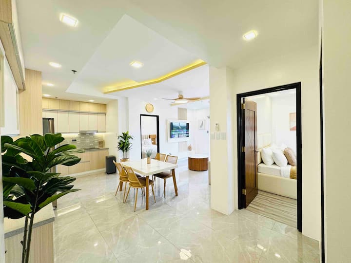 Unit 403: Stylist Bohemian Luxe Living 2- Br - Angeles