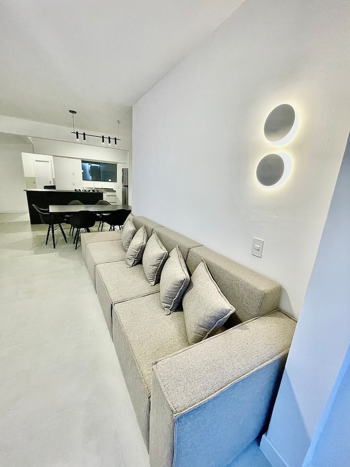 Apartamento Pé Na Areia 04 Dorm - Balneário Camboriú