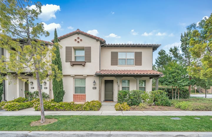 20% Off Monthly | Private Backyard& Prime Location - Irvine, CA