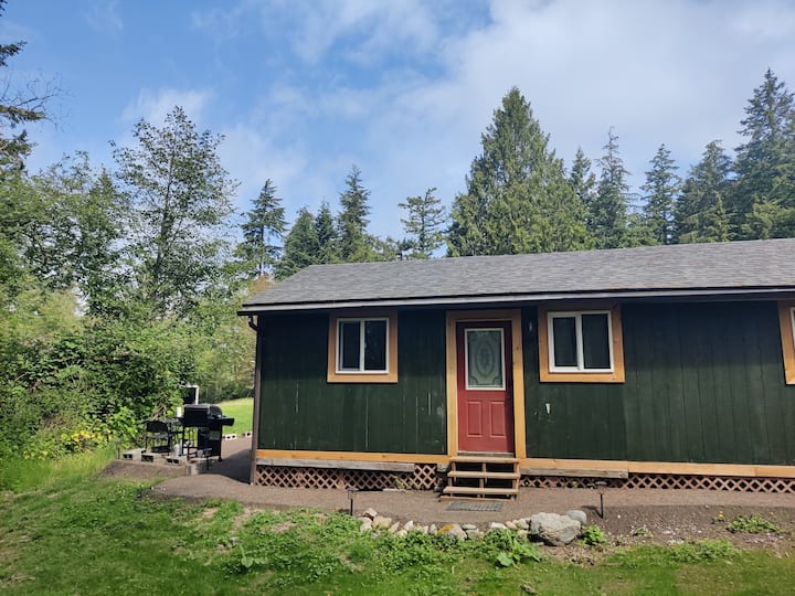 Tiny Home In The Forest - Deception Pass State Park, Oak Harbor
