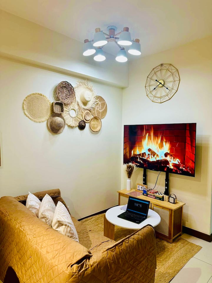 Mosh Crib Condotel 2br Unit Near Bgc & Ortigas - Ortigas Center