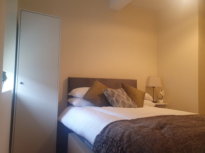 Perfect; 2 Double Bed Apartment - Dublín