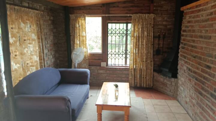 Chalet 2 - Buffelspoort