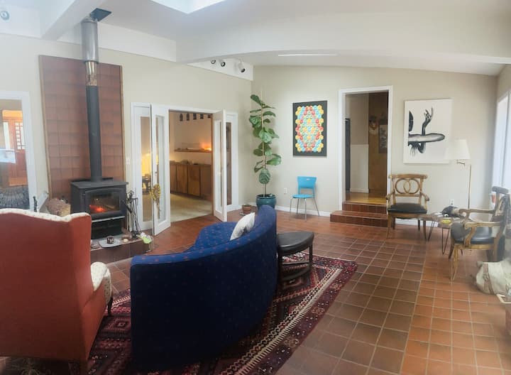 The Rainbow Bridge Terrace Level - Mount Shasta, CA