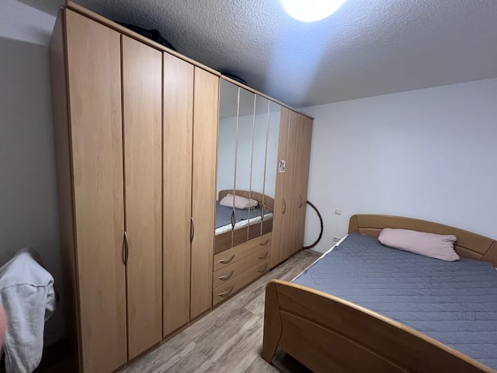 Praktisches Zimmer In Neustadt W - Neustadt an der Weinstraße