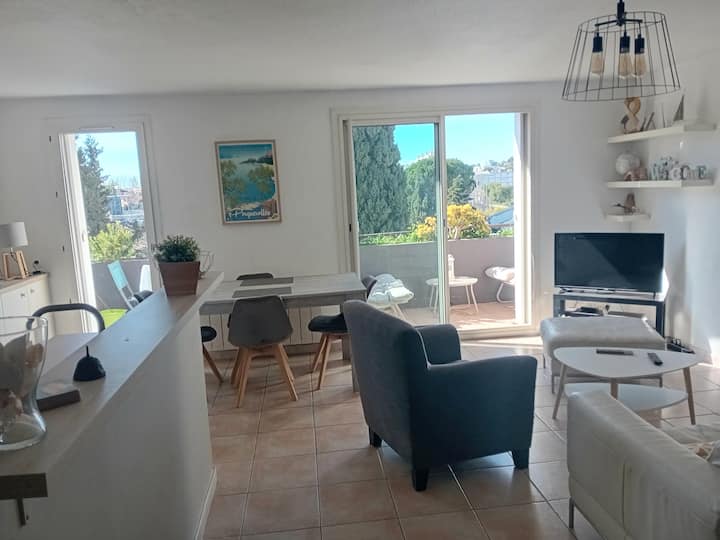 Appartement Duplex Très Agréable - La Garde