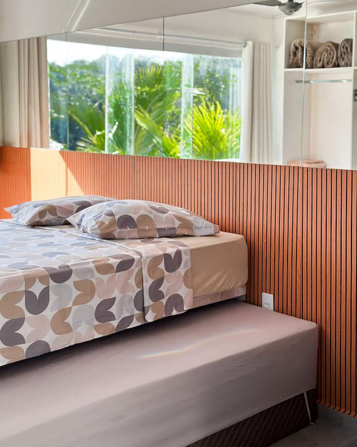 Praia Do Laboratório-aguas Quentes-angra 6 Pessoas - Angra dos Reis