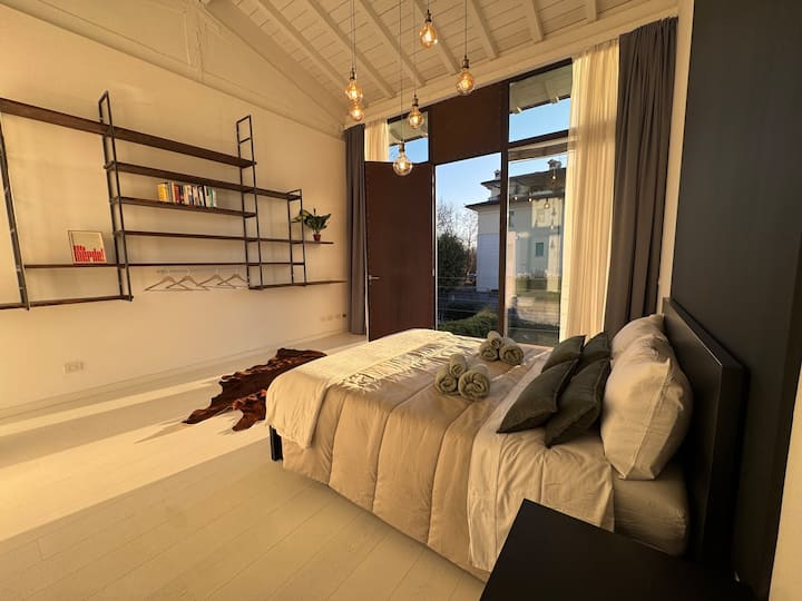 [Industrial Loft] Garage\netflix\wifi - Brescia