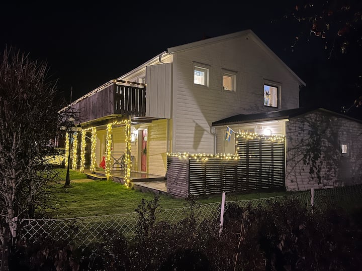 Mysig Familjevänlig Lägenhet Med Altan I Mellerud - Mellerud