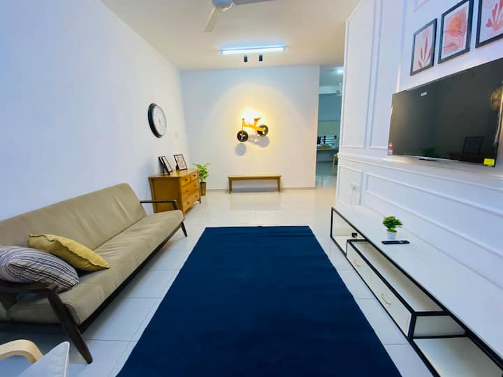 Alyn Home Batu Pahat Vii Netflix - Batu Pahat