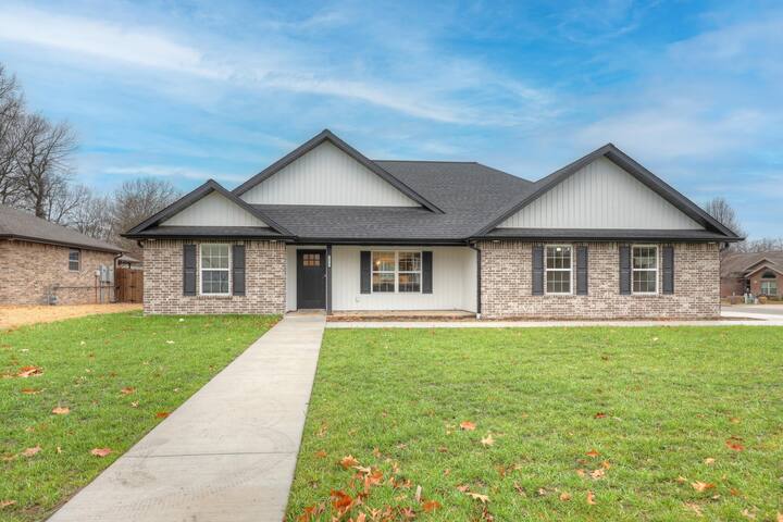 Goetz Street Getaway - Joplin, MO