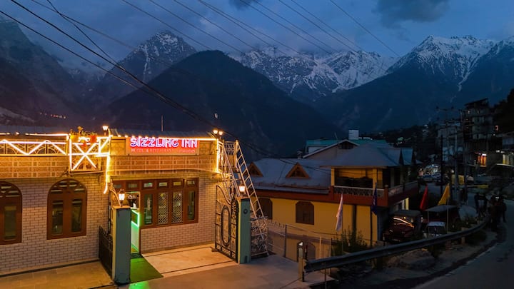 Sizzling Inn Hotel & Restaurant - Kalpa