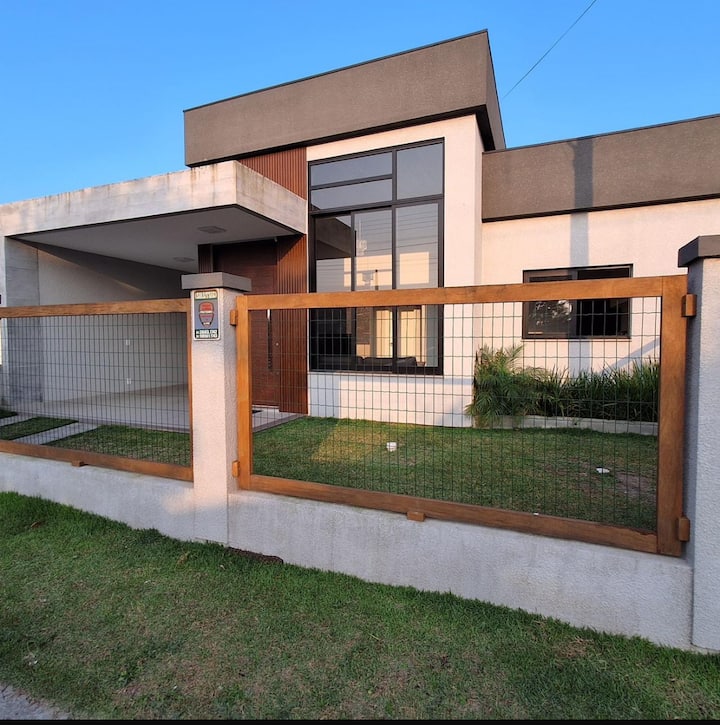 Casa 2 Quartos E 2 Banheiros Em - Xangri-Lá