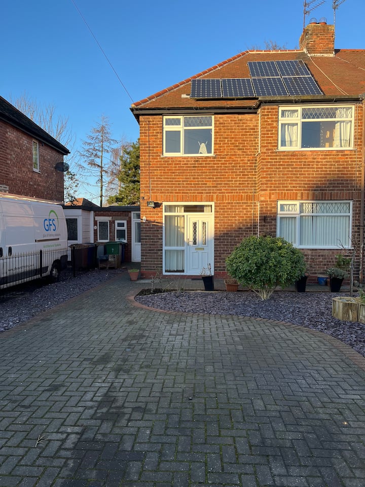 Tiny House With Wall Mounted Bed - Kingston upon Hull