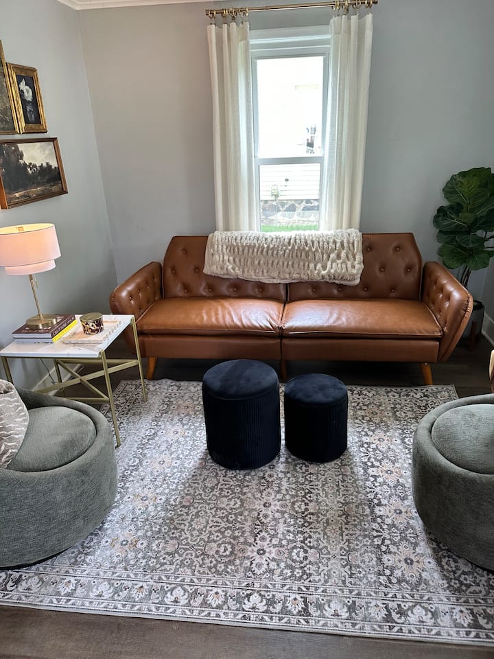 Stunning Jax 2br - Walk To Mall And Dining! - Jackson, MI