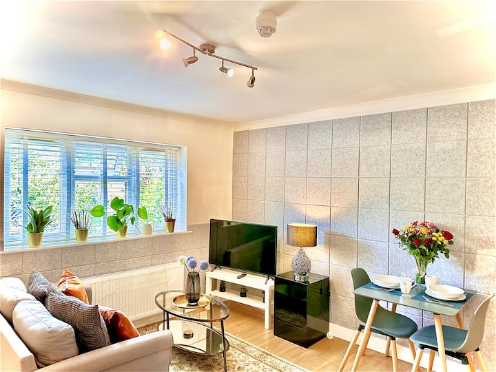 Superior Studio Privé 5 Min Walk To Elizabeth Line - Ealing - London