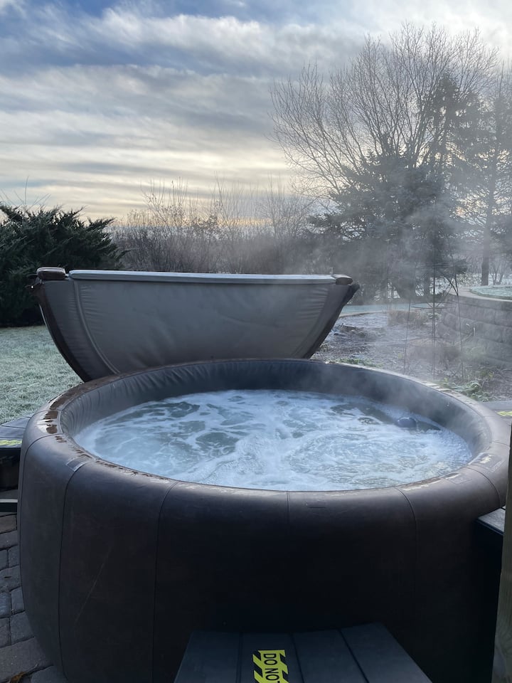 Oak Ridge Hideaway Apartment - Palisades State Park, Garretson