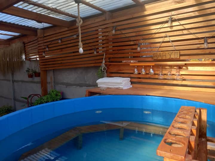 Casa Con Tinaja Y Jacuzzi Privados.
En El Litoral - Chile