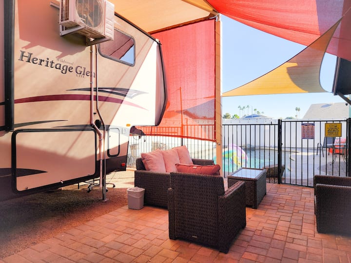 Cozy Camper With Pool Access. - Phoenix, AZ