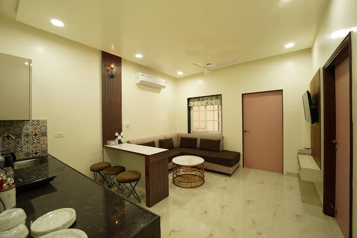 Espace Elegance-2bhk/near Airport/city Heart - Jaipur