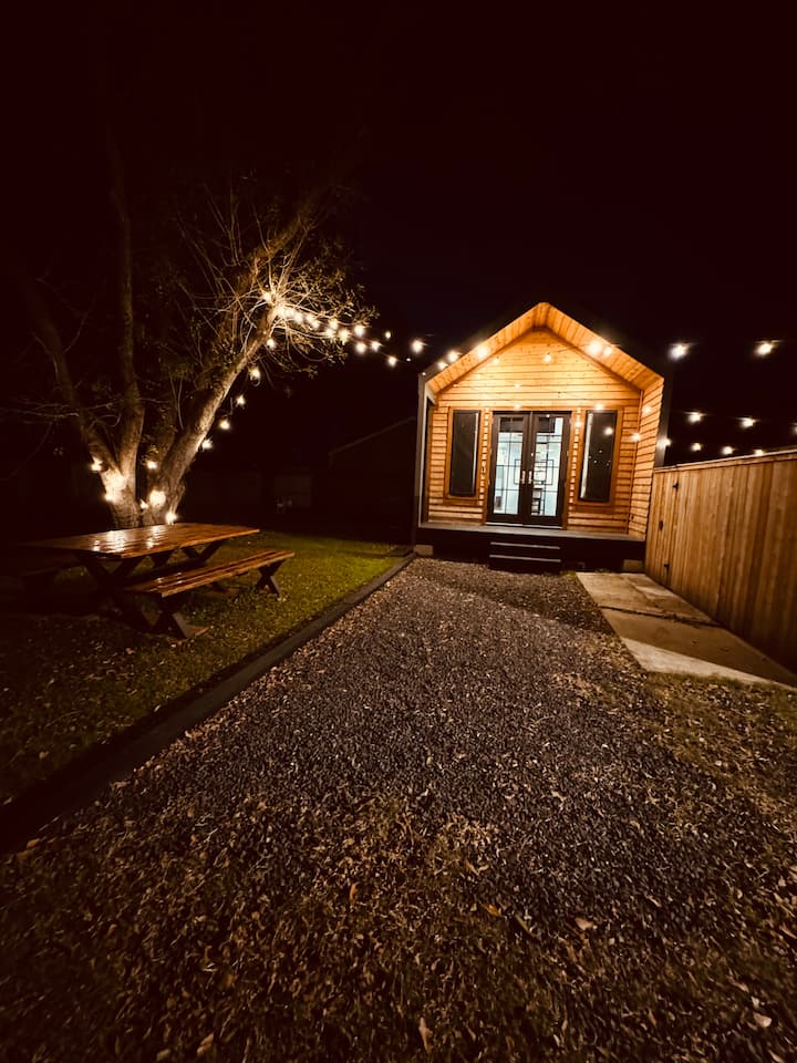 Serenity Cabin - Houston, TX