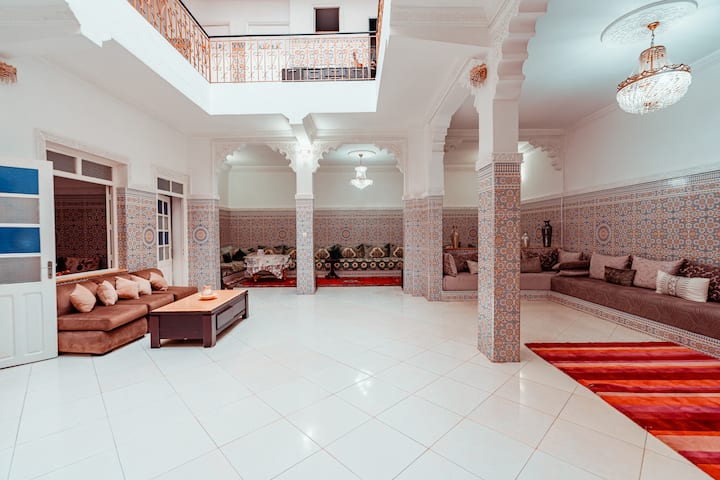 Charming Double Room In Traditional Family Home - Rabat