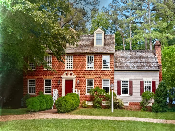 The Governess' Estate - Chesterfield, VA