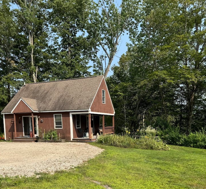 Quaint Cottage - Woodstock, VT