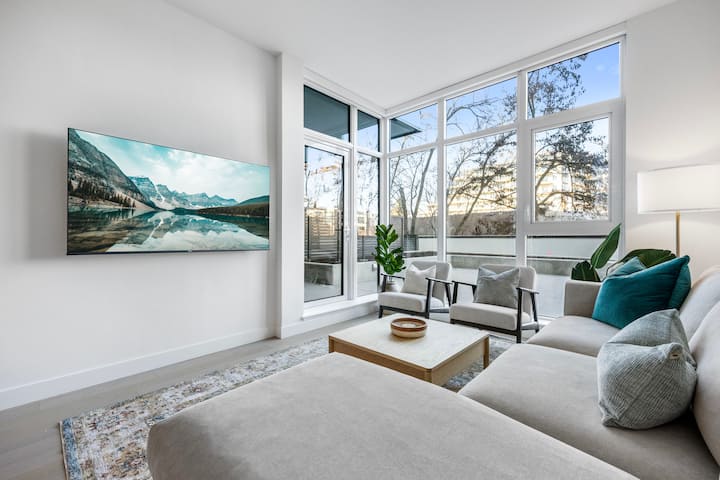 Caban Oasis - Beach Access - Terrace, Pool, Sauna - Kelowna