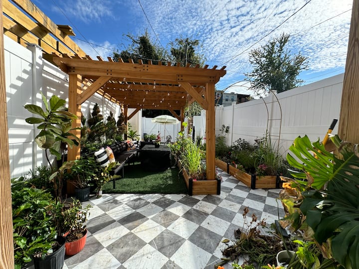 6 Bed Garden Retreat|wine +Gameroom+2 Living Areas - Baltimore, MD