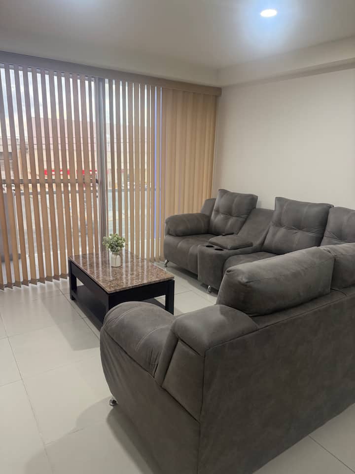 Departamento Muy Completo, Buena Ubicación - San Pedro Cholula