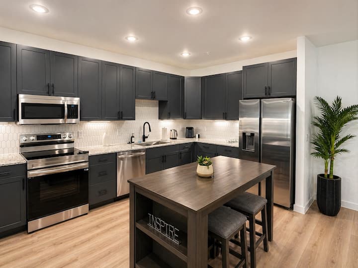 Cozy 2br Katy Stay - Pet, Work & Family Friendly - Katy, TX