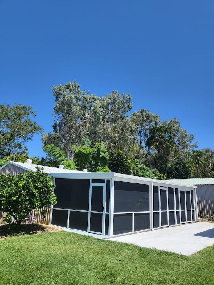 Dundowran Beach House - Hervey Bay