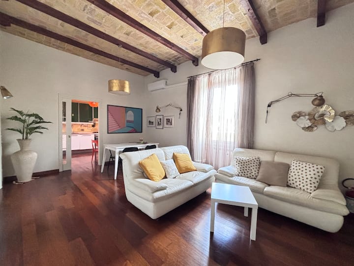 Elegante Appartamento Al Pigneto - Aeropuerto G.B. - Roma - Ciampino (CIA)