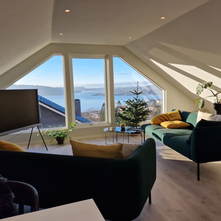 Scenic Bergen Stay – Big Terrace & Designer Style - Bergen