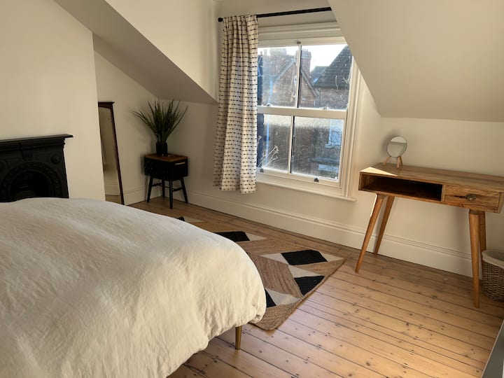 Cosy 2 Bed Next To Trendy Cafés+manchester - Altrincham