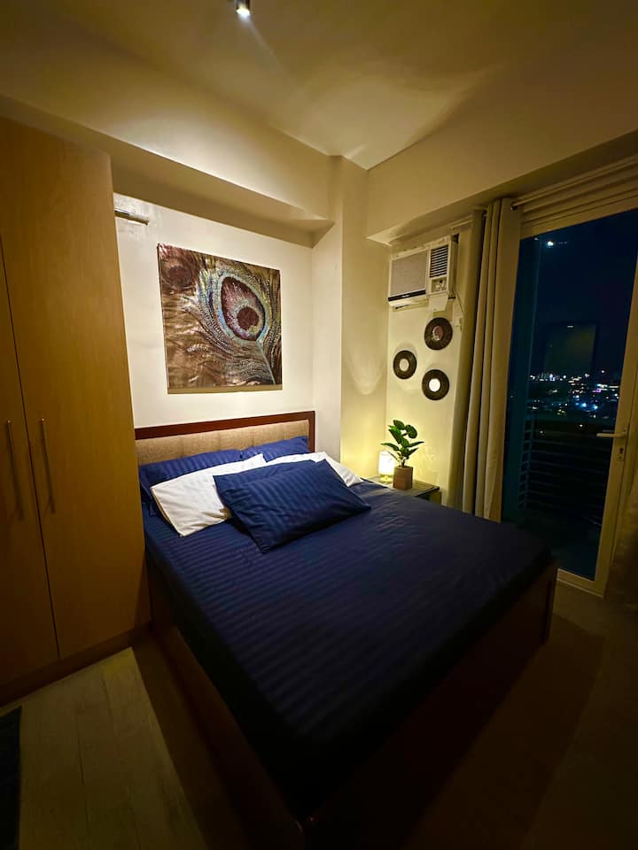 Modern Condo With Stunning View - Iloilo City