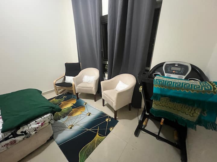 Zamzam Guest House On The Border Of Dubai Sharjah - Sharjah