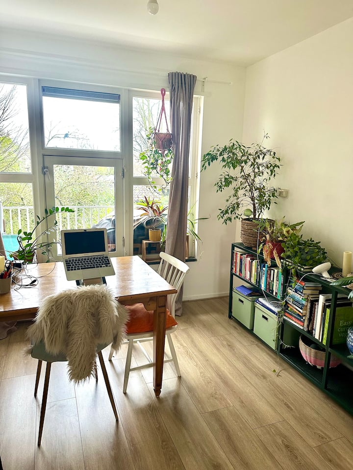 Bright Cozy Hideaway Near Center - Utrecht