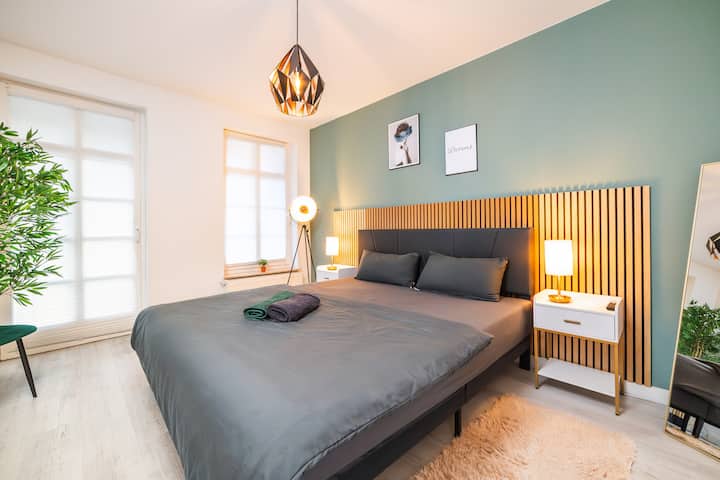 Perfect For 6-8 Guests Central - Parking - Netflix - Wuppertal