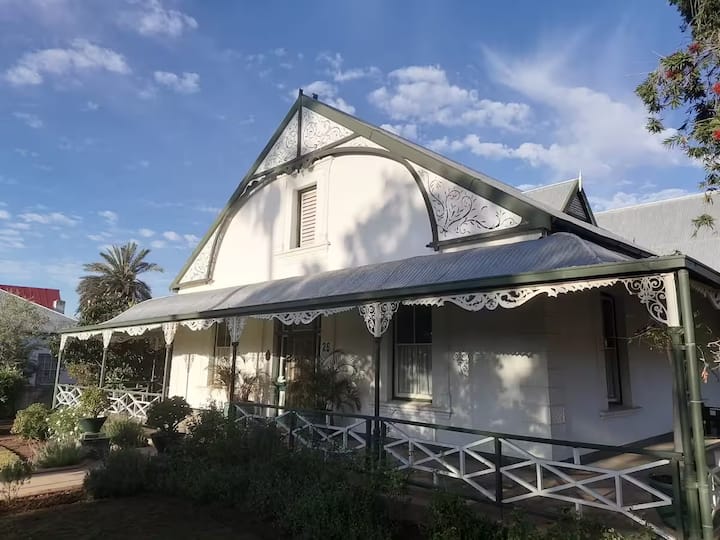 Albert Manor - Ladismith Klein Karoo Western Cape - Ladismith