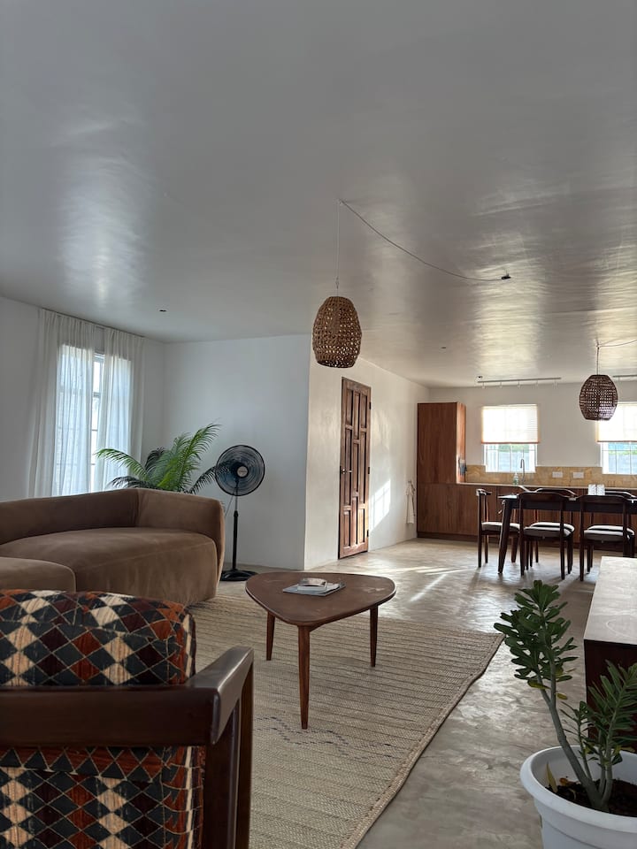 Newly Renovated Home Close To Airport - 다르에스살람