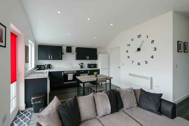 Lt - 1 Bed Apartment - Leicester