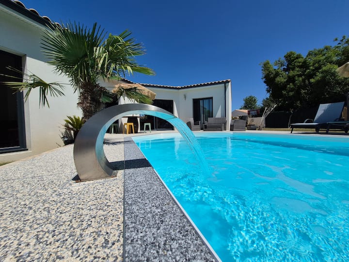 Maison Moderne Avec Piscine - Rochefort, France